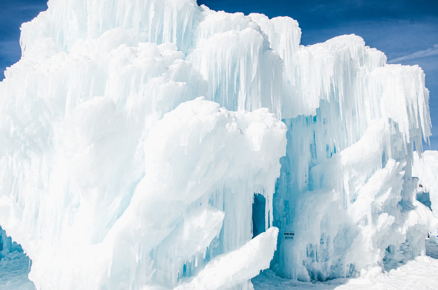 Things You Need to Know Before Visiting Ice Castle – Little Rad Adventure